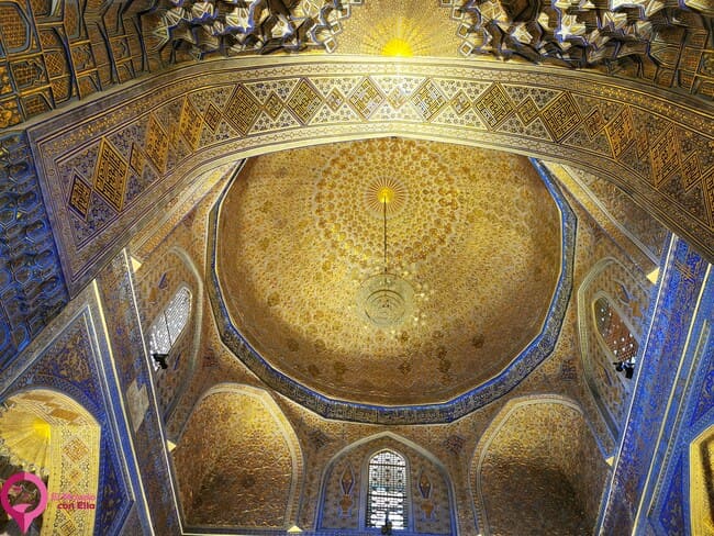 Cúpula en el Interior de la Tumba de Timur - El Mundo con Ella