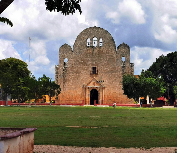 Parroquia de San Francisco en Conkal