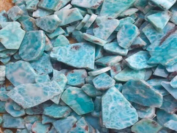 El Larimar, la piedra nacional de la República Dominicana - El Mundo ...